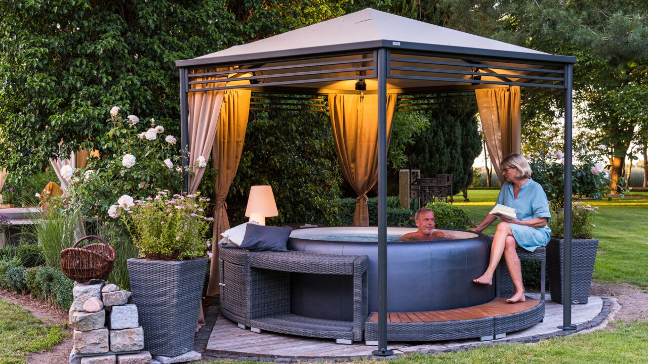 SOFTUB Whirlpool – rund, weich und bequem!